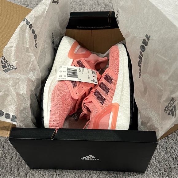 adidas | Shoes | Adidas Womens Ultraboost 2 | Poshmark
